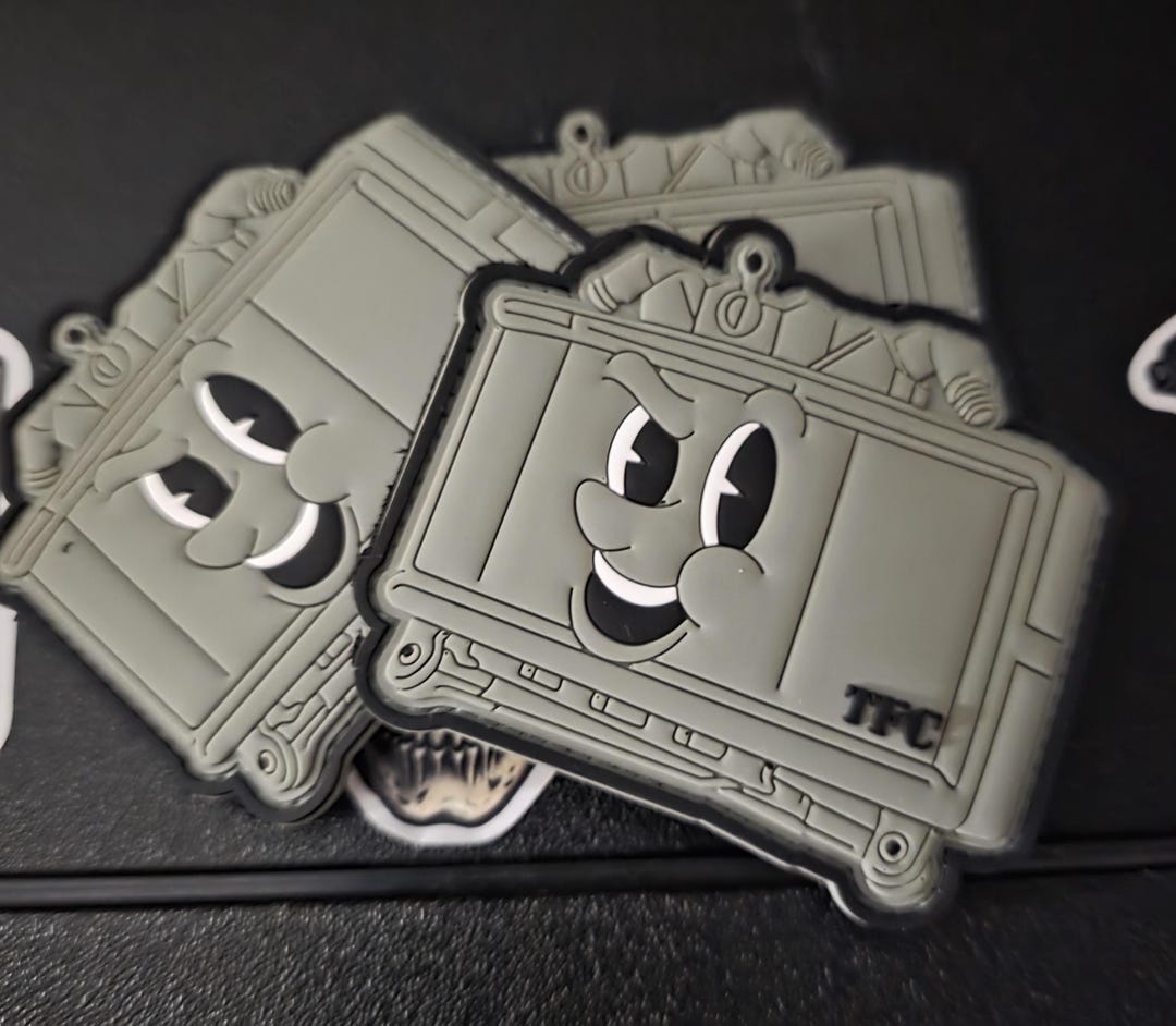 Claymore PVC Patch – Smiling Rubber Hose Face – Green or Tan Morale ...