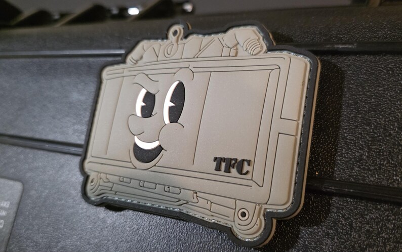 Claymore PVC Patch – Smiling Rubber Hose Face – Green or Tan Morale ...