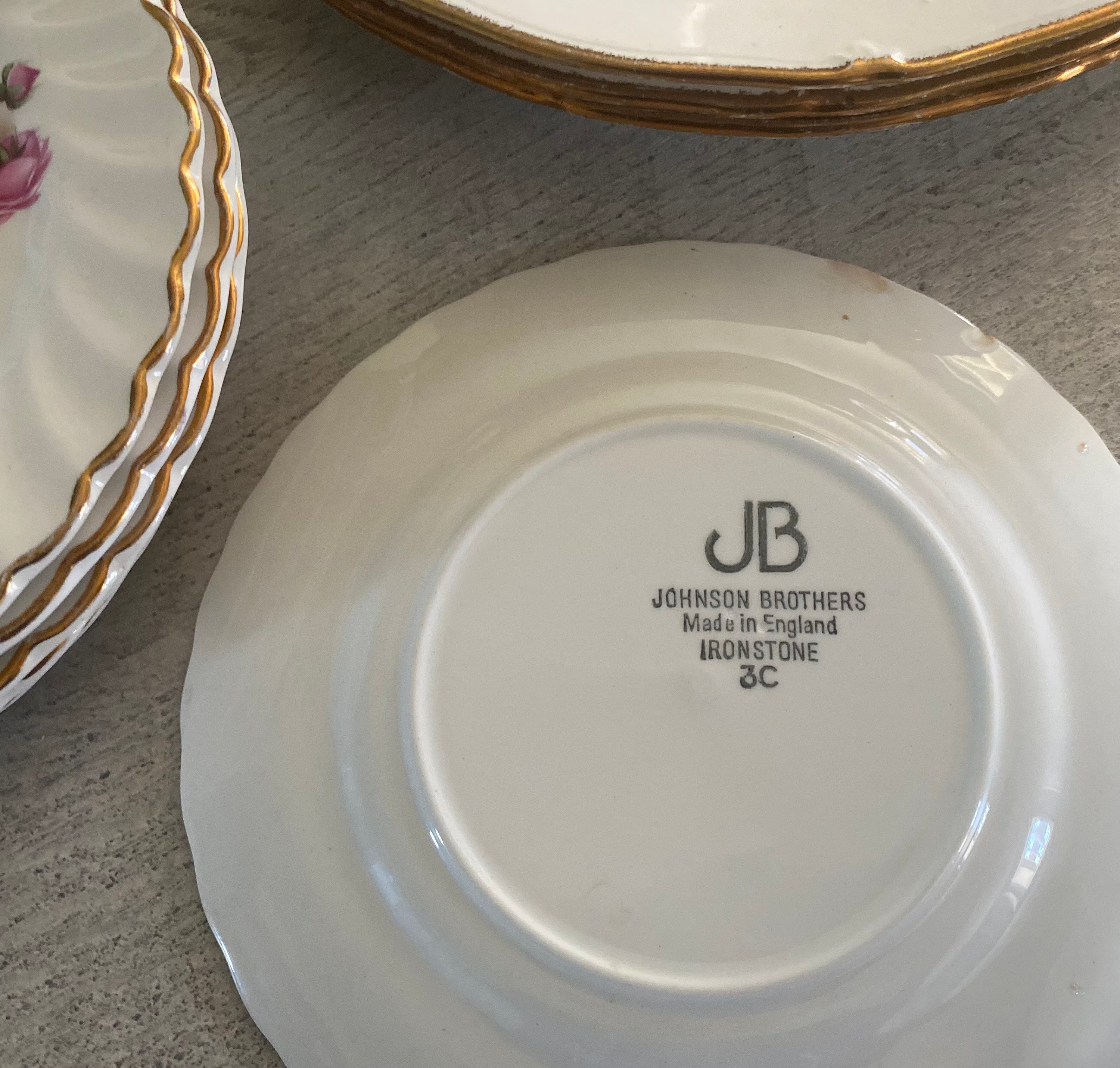 Vintage MIDWINTER Burslem, Red Roses Dinner & Dessert Plate. - Etsy