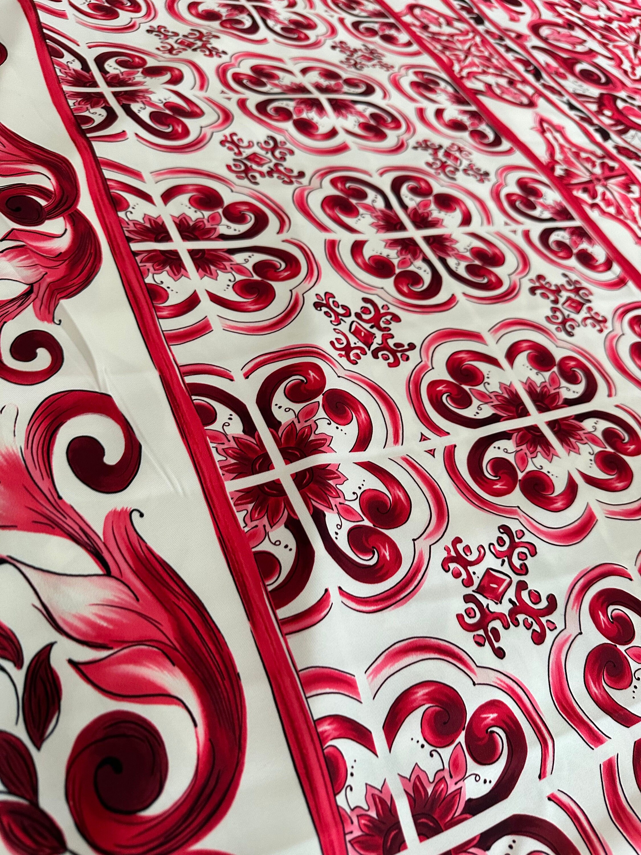 Italian Majolica Print Crepe Fabric / Magenta Red and Green ...