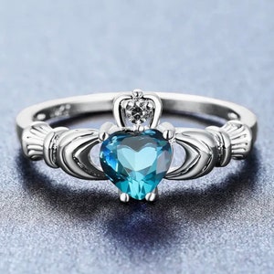 Claddagh Ring - Etsy