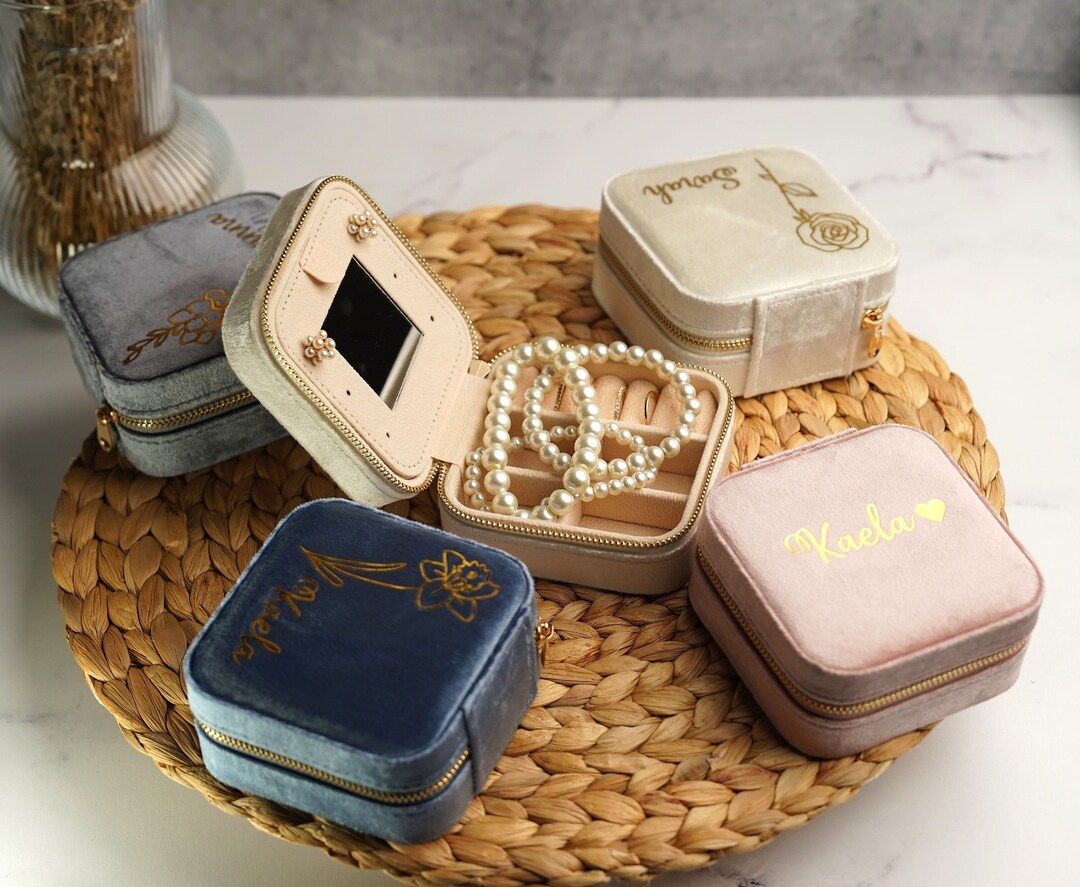 Personalized Jewelry Box , Custom Name Velvet Travel Jewelry Case ...