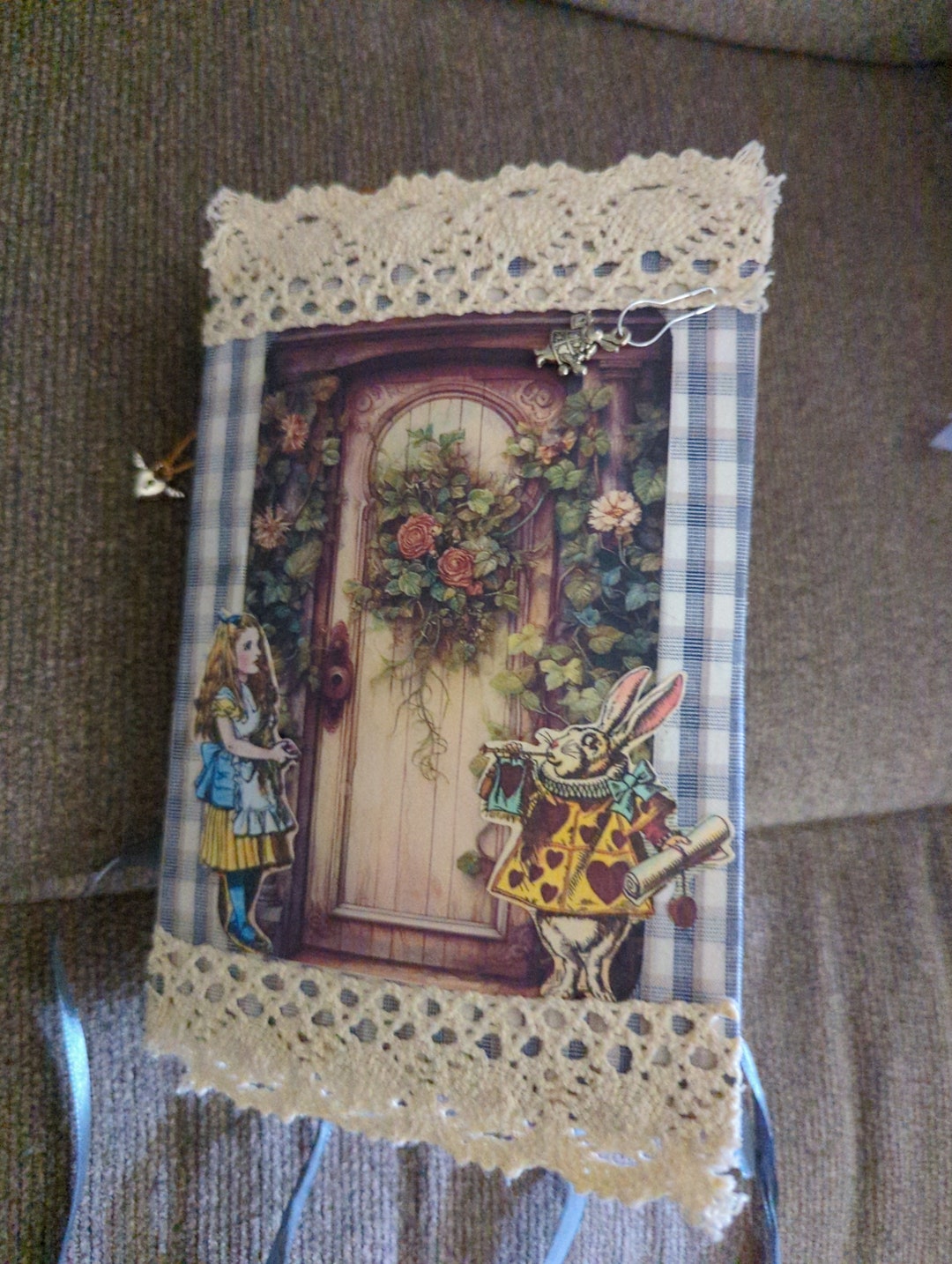 Alice in Wonderland Junk Journal - Etsy