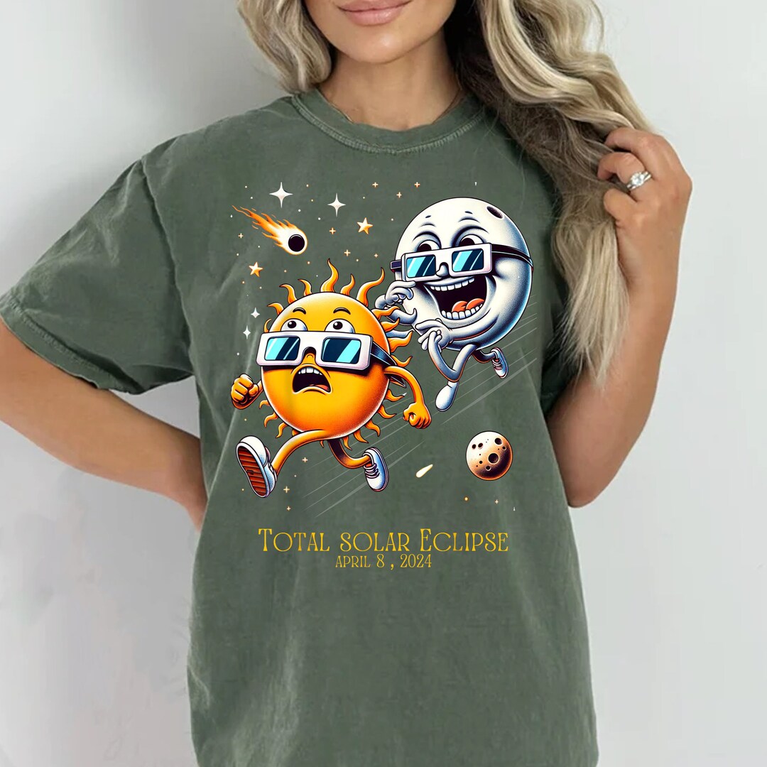 Total Solar Eclipse 8-4-2024 Sun Flees Moon Eclipse Chase T-shirt1012 ...