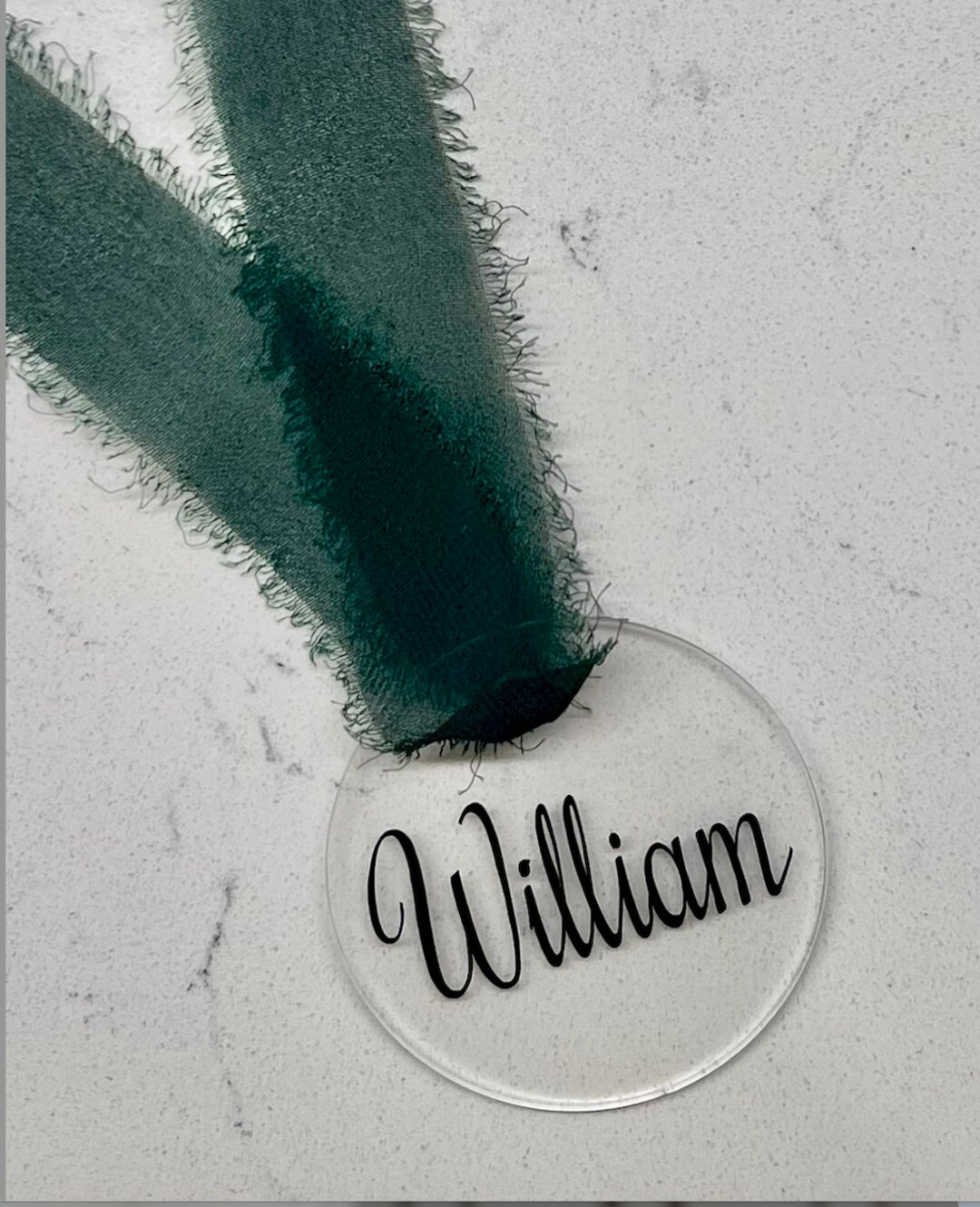 Clear Circle Name Tag Ribbon personalized Name Tag Acrylic Place Card ...