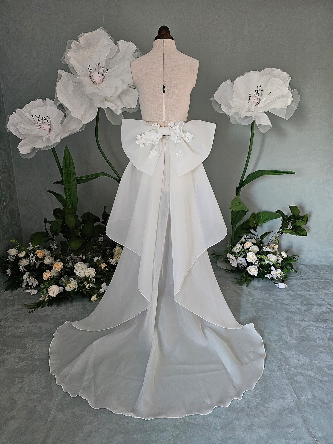 Open Front Train With Floral Organza Bow, Bridal Train With Organza Bow ...