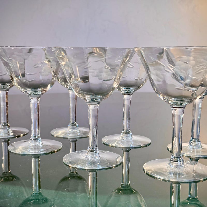 Vintage Coup Glass Set - Etsy