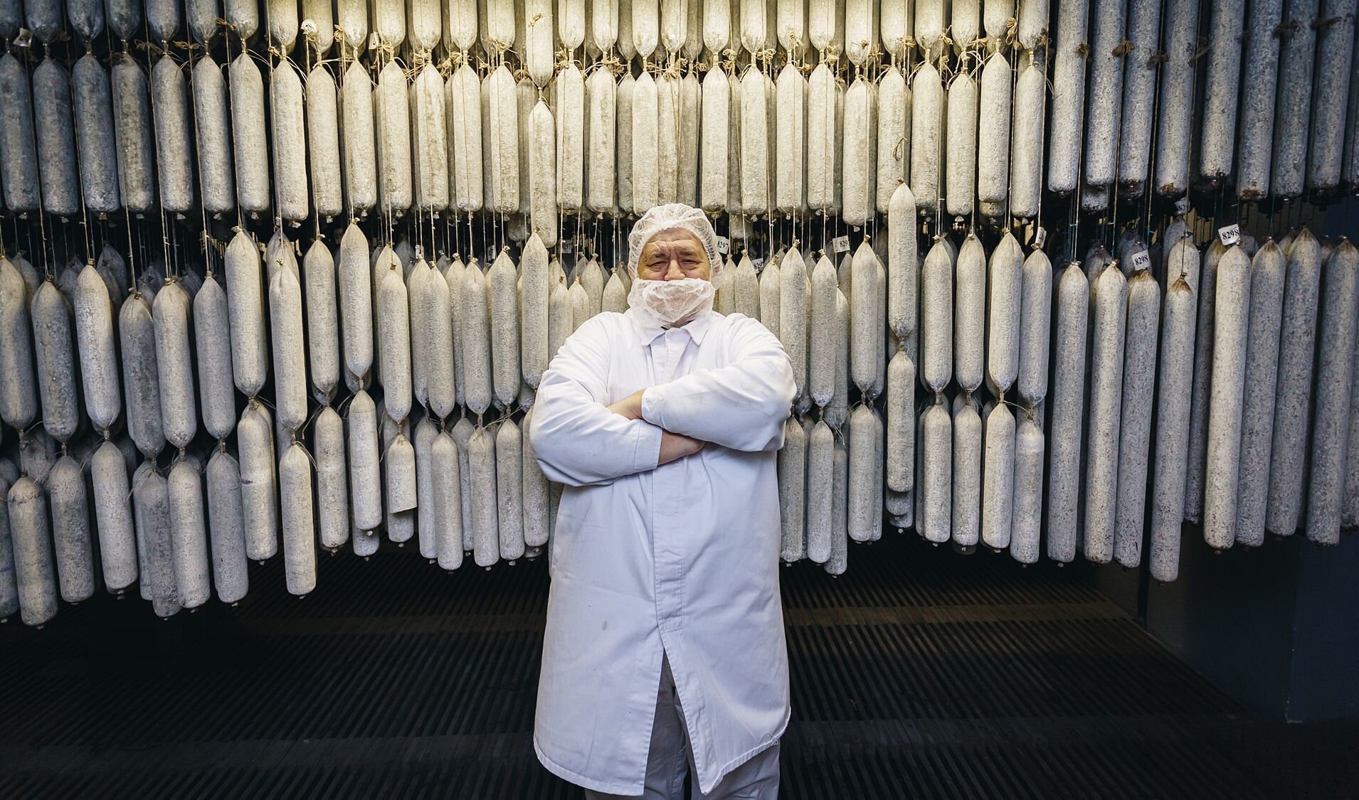 Traditional Hungary Gyulai Pick Salami Rákóczi Téliszalámi Paprika ...