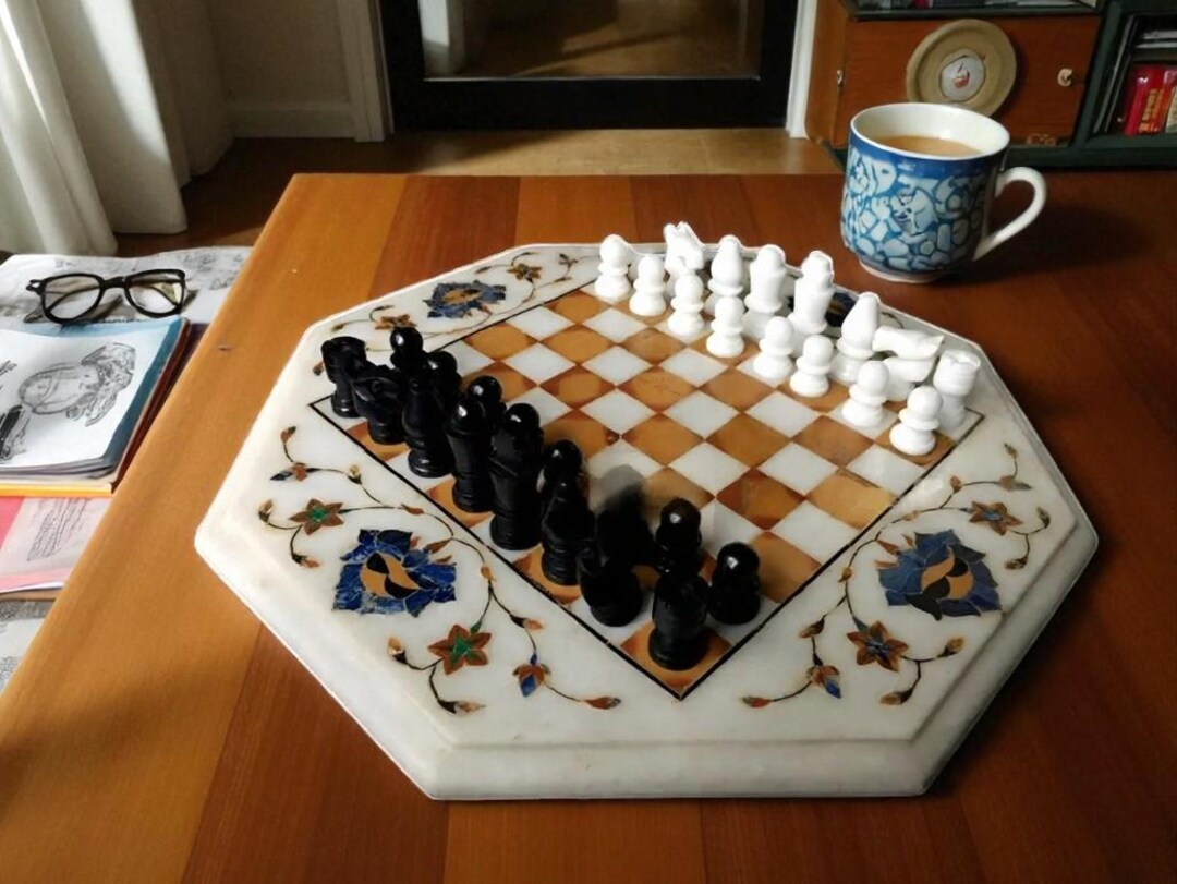 Marble Inlay Chess Table Top – Handcrafted Agra Art Stone Board Game - Etsy