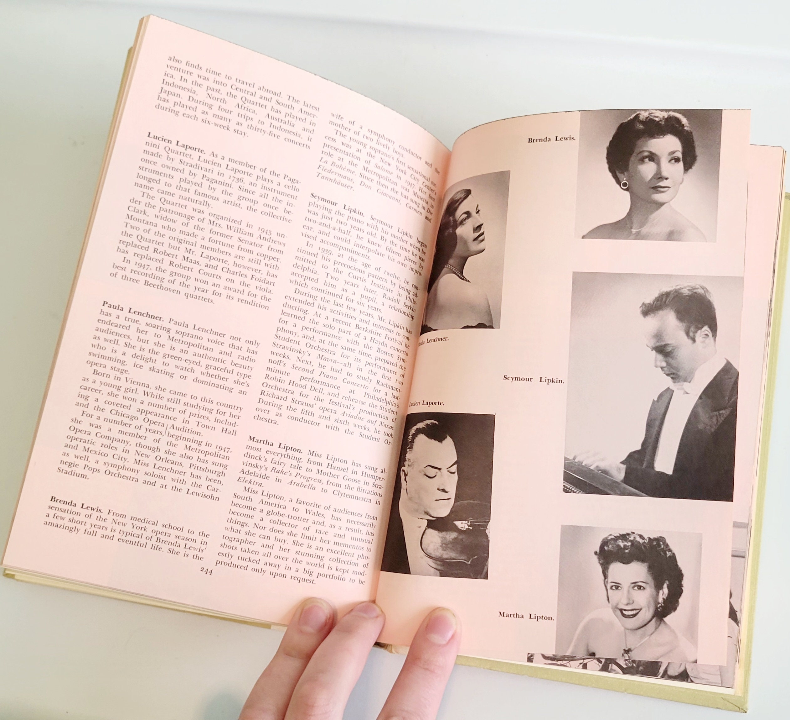 Encore: A Cookbook of the Favorite Dishes of the World's Most Famous ...