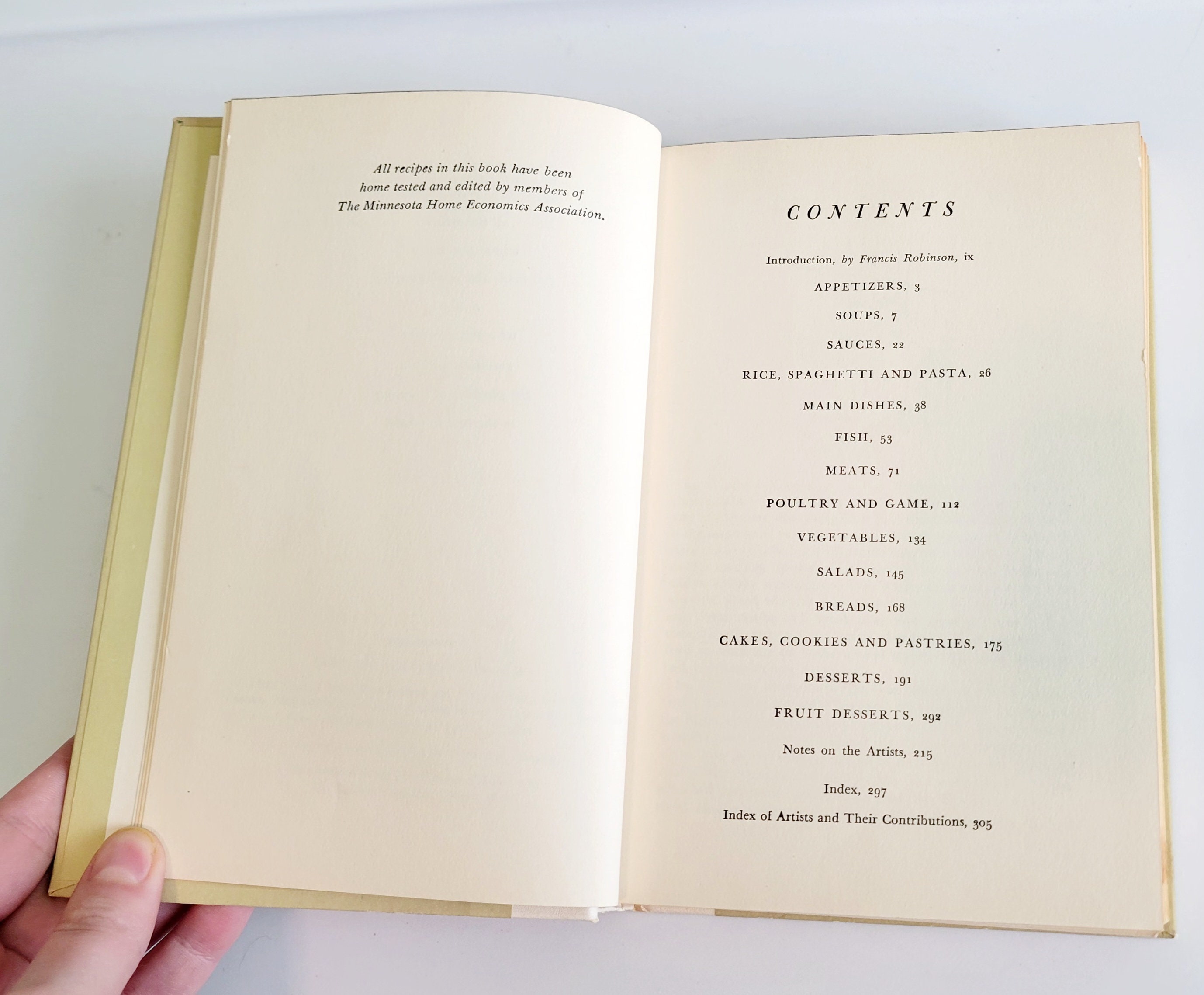 Encore: A Cookbook of the Favorite Dishes of the World's Most Famous ...