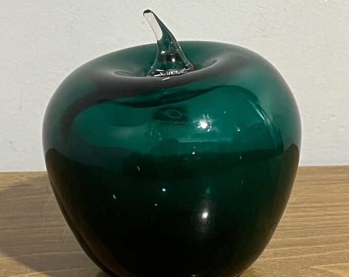 Vintage Green Hand Blown Glass Apple From Blenko Decor/paperweight - Etsy
