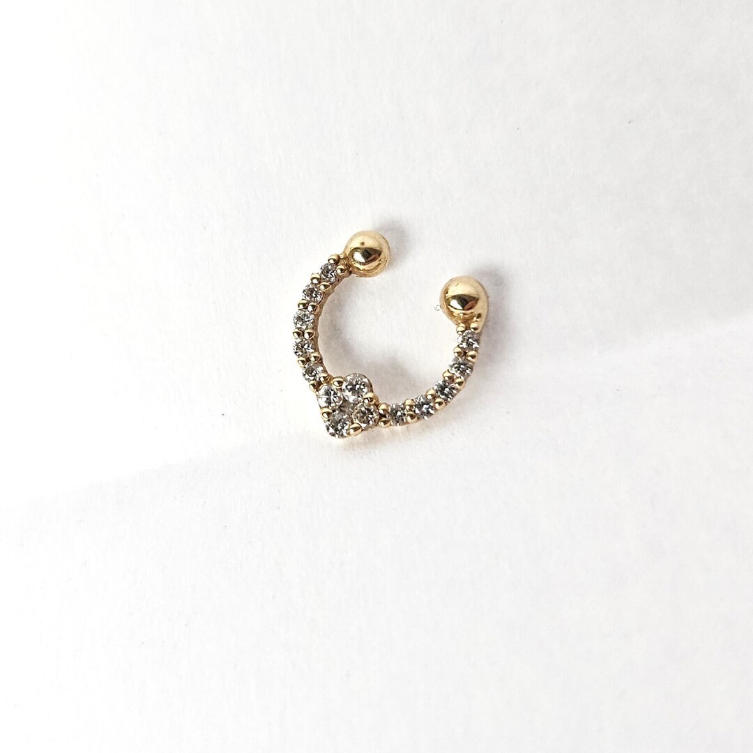 Ditch the Needle! Our Septum Huggy Redefines Style Without the Pierce ...