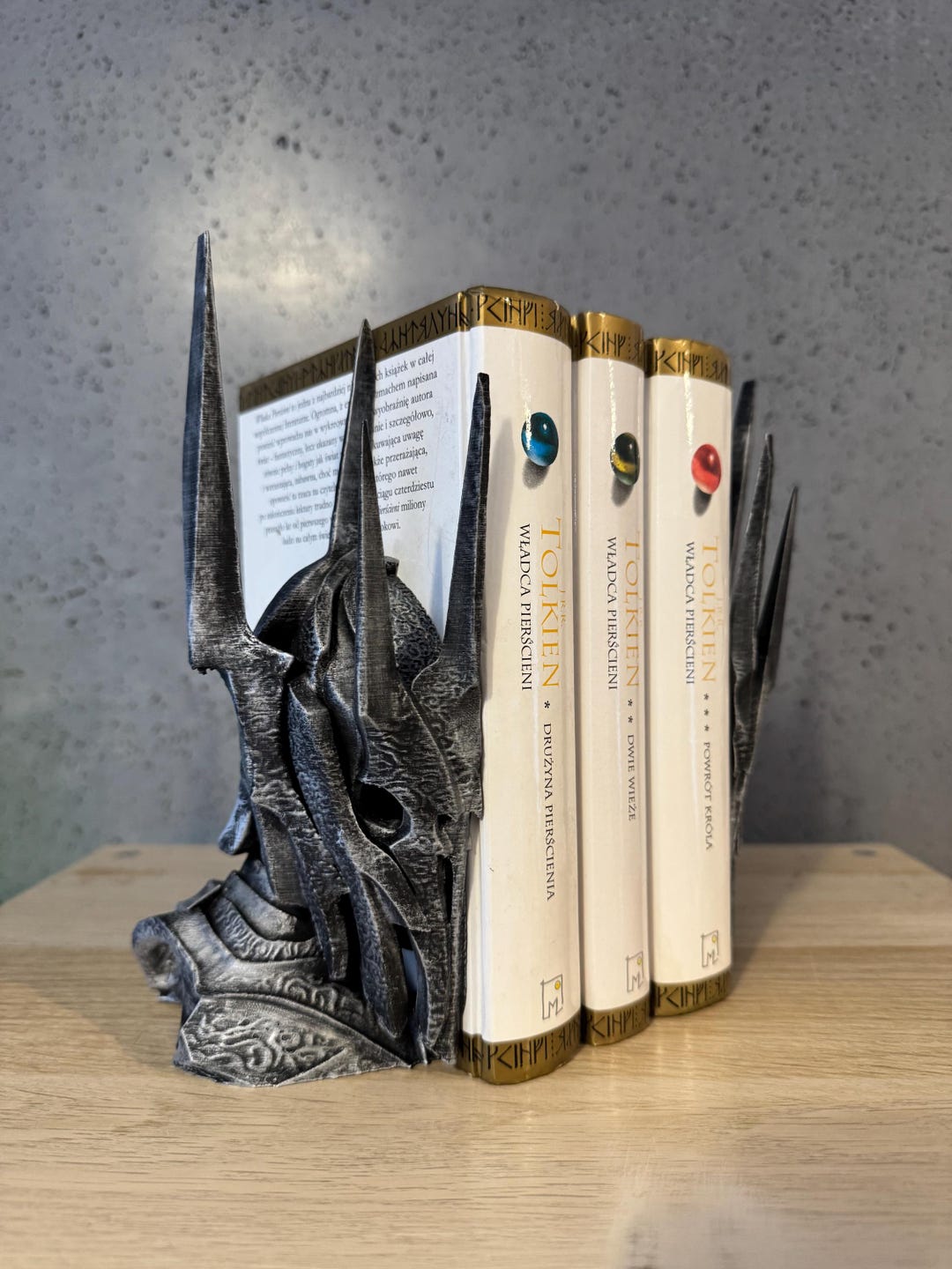 Bookend of Sauron From Lord of the Rings! Argonath Book Nook Hobbit ...