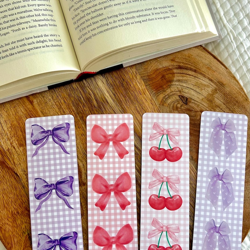 BookishFrills - Etsy