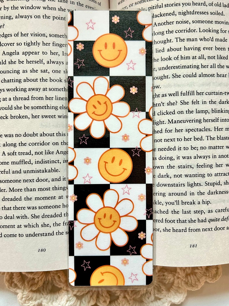 Smiley Flower Checkered Bookmark | Planner Bookmark | Retro Smiley Face ...