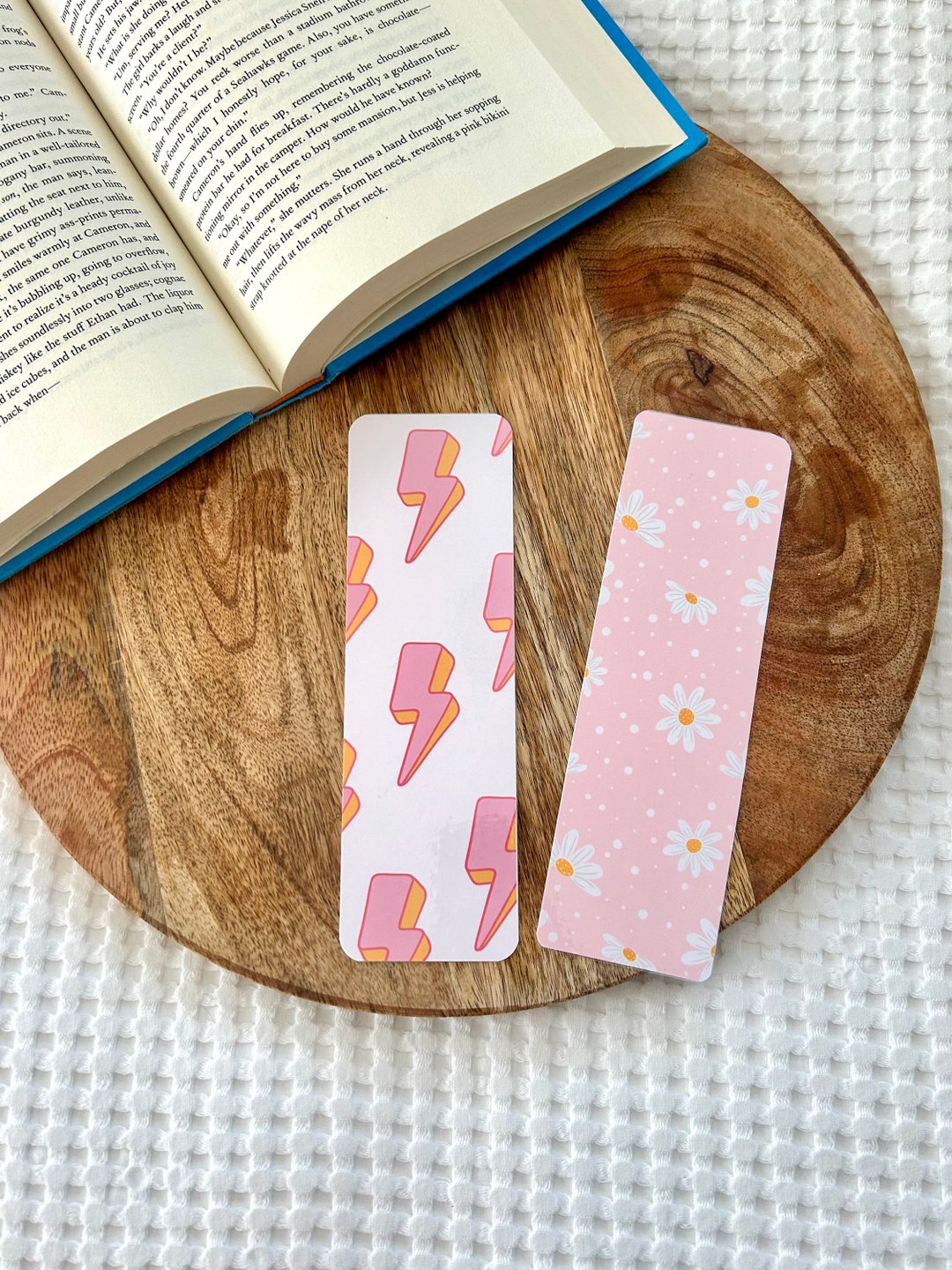 Lightning Bolt Bookmark | Pink and Orange Daisy Bookmark | Bookmark Set ...