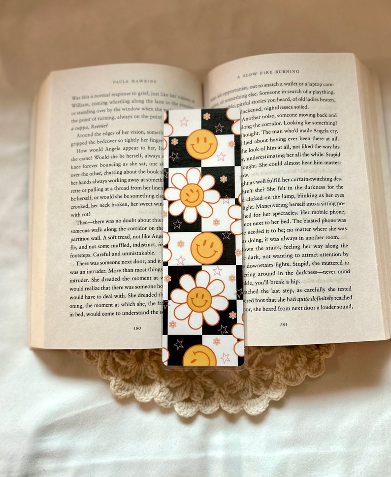 Smiley Flower Checkered Bookmark | Planner Bookmark | Retro Smiley Face ...