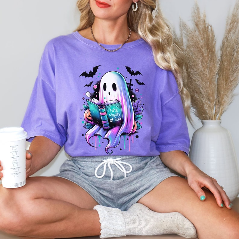 Bookish Ghost Shirt, Halloween SMUT Tee, Goth Ghost Reading Shirt ...