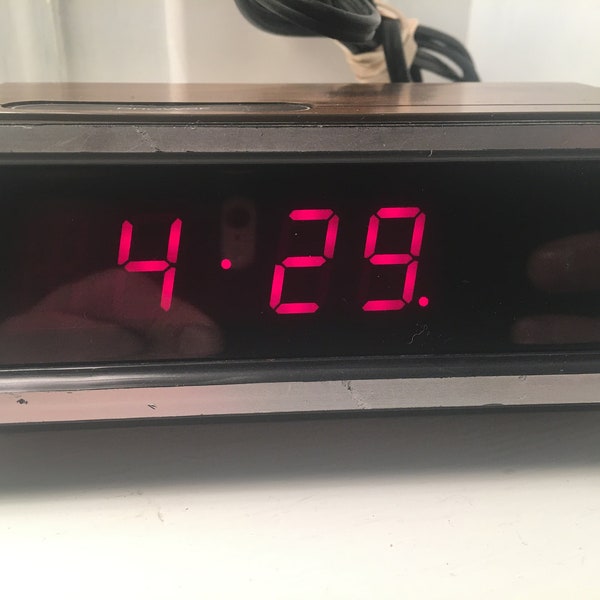 80s Wall Clock - Etsy