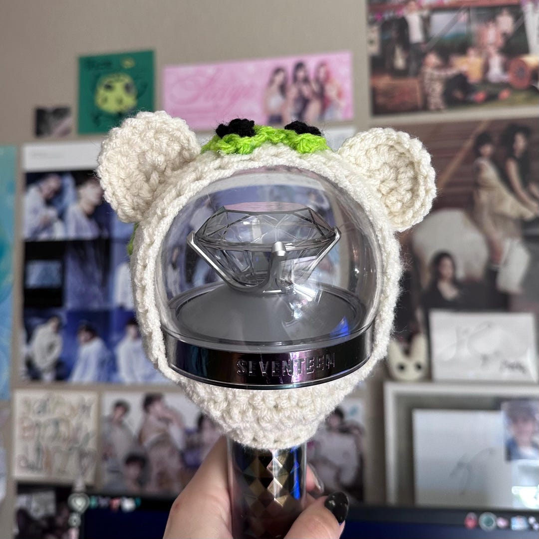 Crochet Alien Vernon Lightstick Cover (caratbong) | Vernon, Seventeen ...