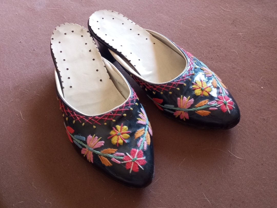 Portuguese Folclore Clogs Wood Patent Leather Hand Embroidery Vintage ...