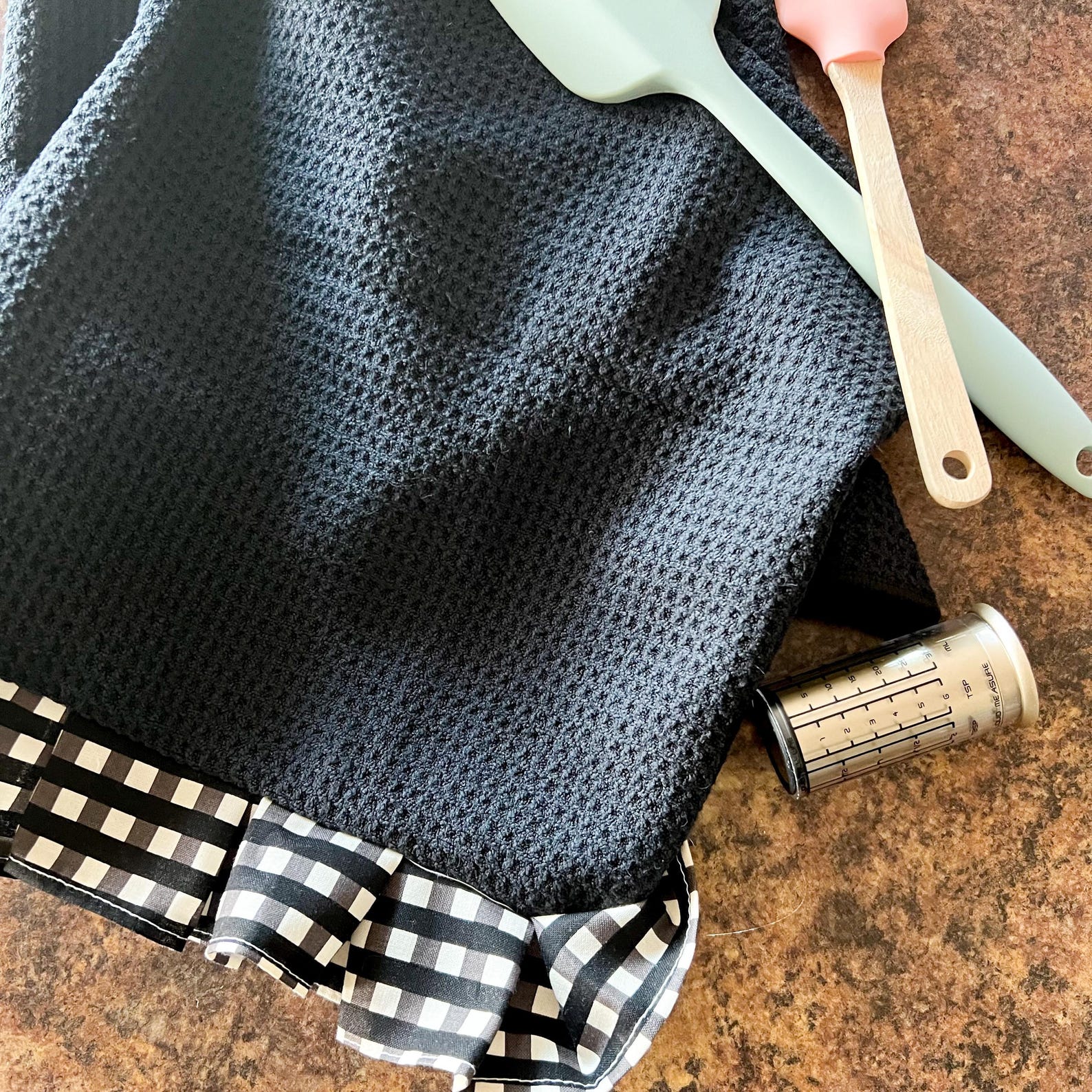 Ruffle Kitchen Towel: Black Buffalo Plaid Gingham Farmhouse Decor - Etsy