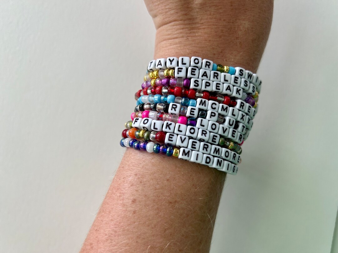 Eras Tour / Taylor Swift Friendship Bracelets - Etsy