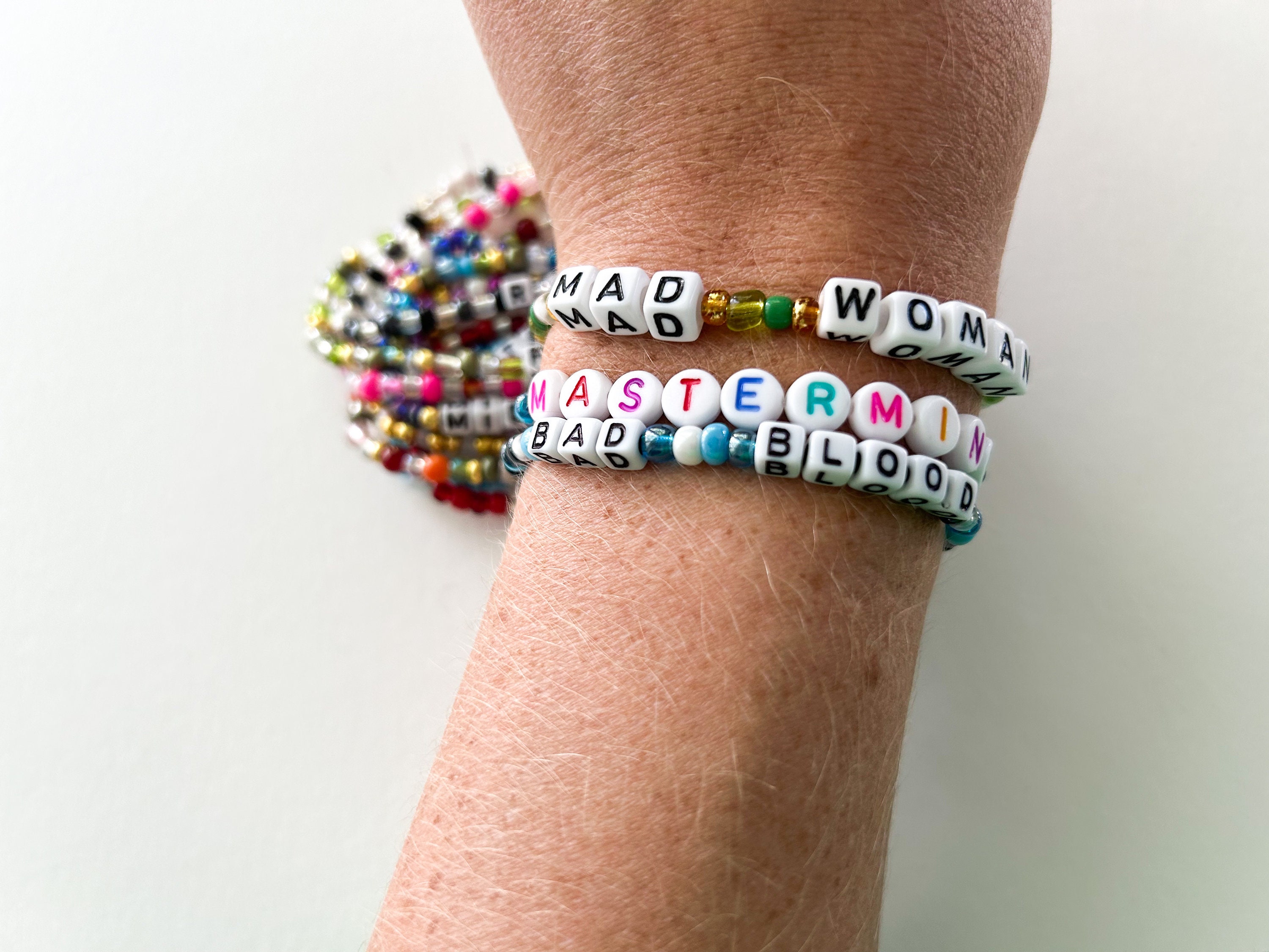 Eras Tour / Taylor Swift Friendship Bracelets - Etsy