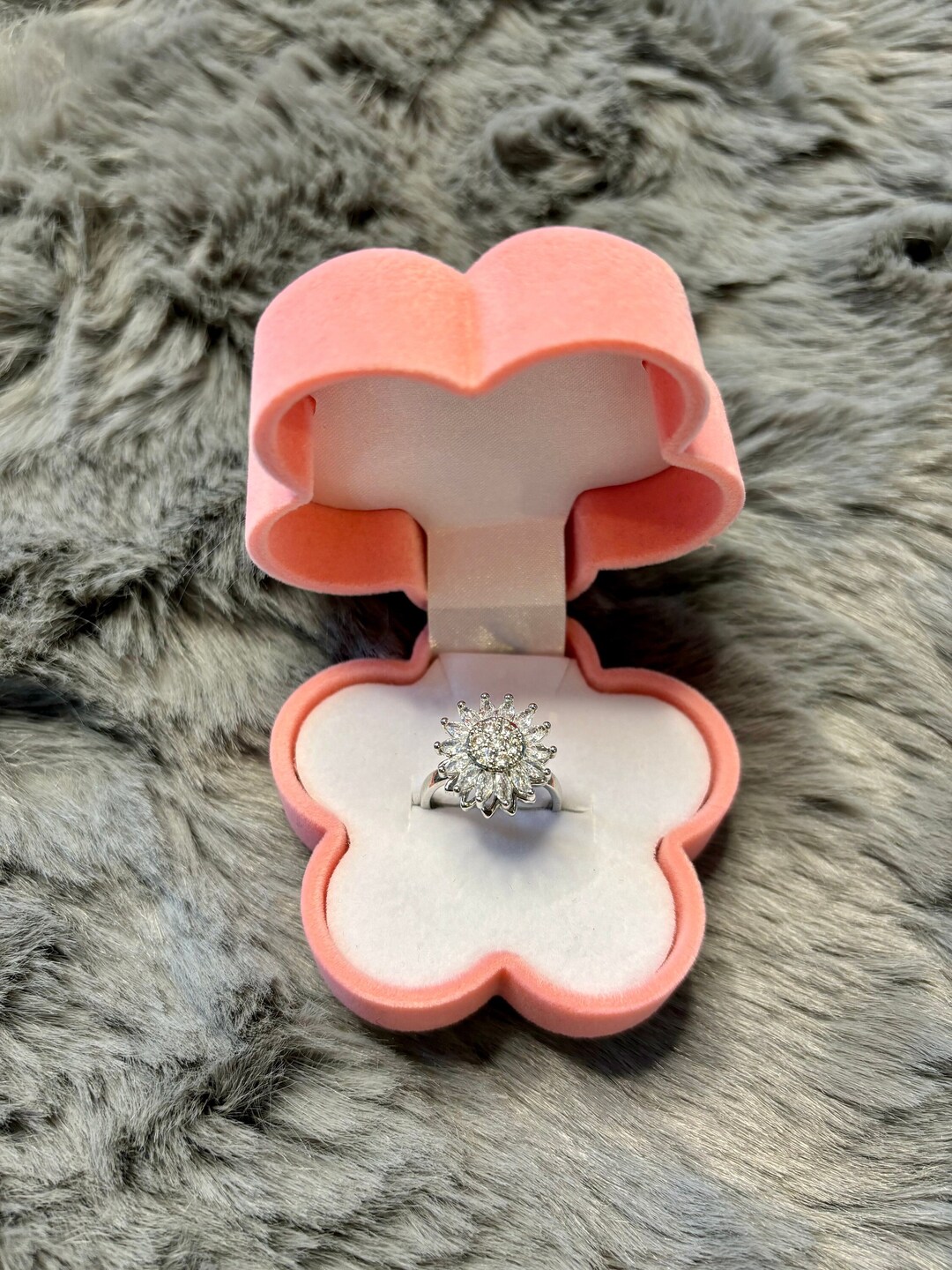 Rotating Gem Flower Fidget Ring | Perfect for Anxiety Relief and Focus ...