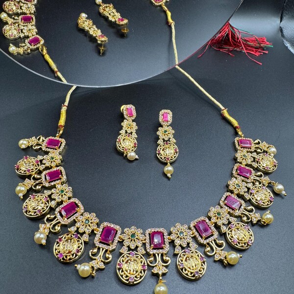 Traditional Maharashtrian Amba Kuiri With Pearls mangokuiri Short and ...