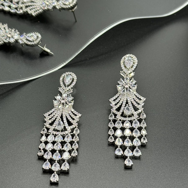 Traditional Maharashtrian Amba Kuiri With Pearls mangokuiri Short and ...