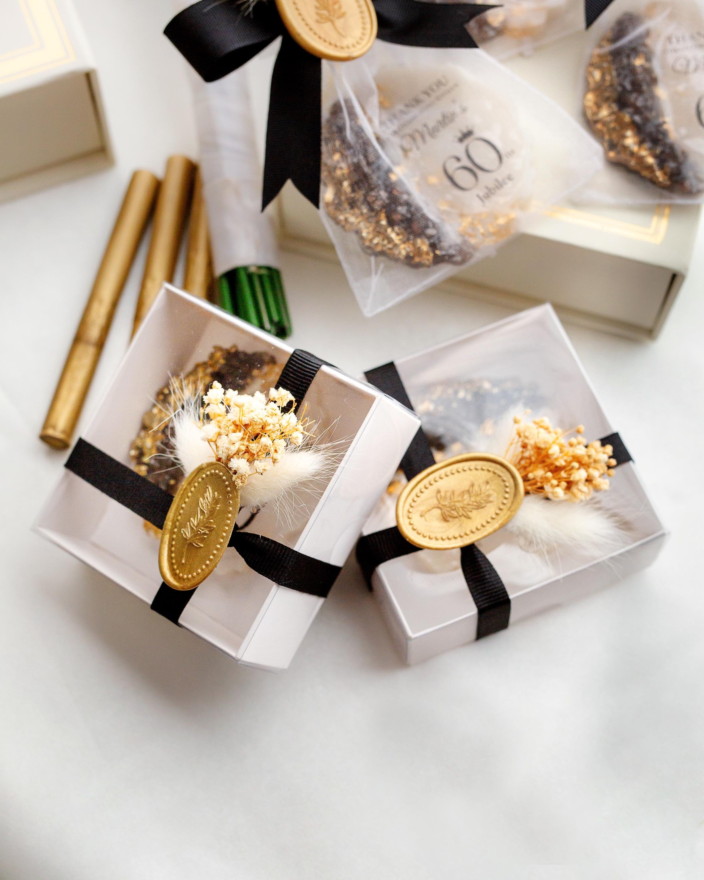 Jubilee Epoxy Magnet Favors – Custom Magnetic Keepsakes for Elegant ...