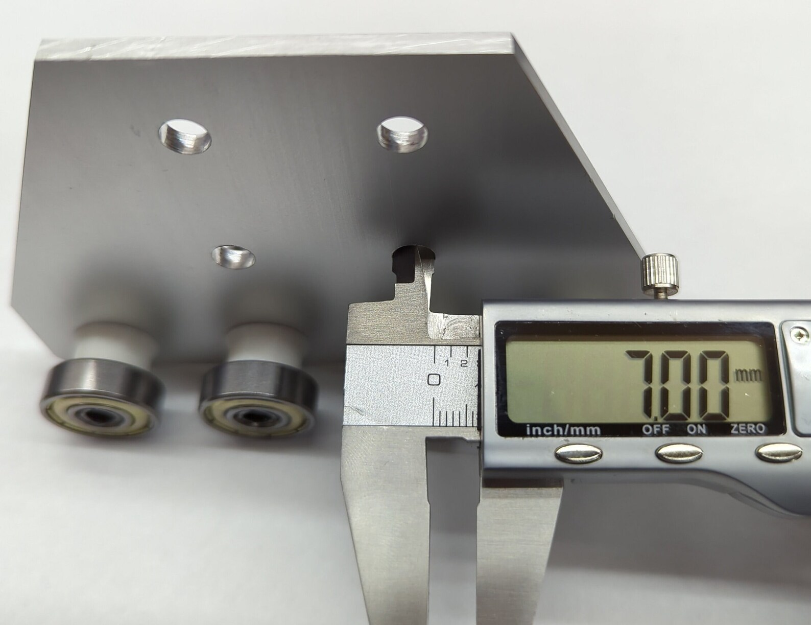 1-5/8 8 Wheel Heavy Duty Metal Frame Strut Channel Trolley - Uni/super ...