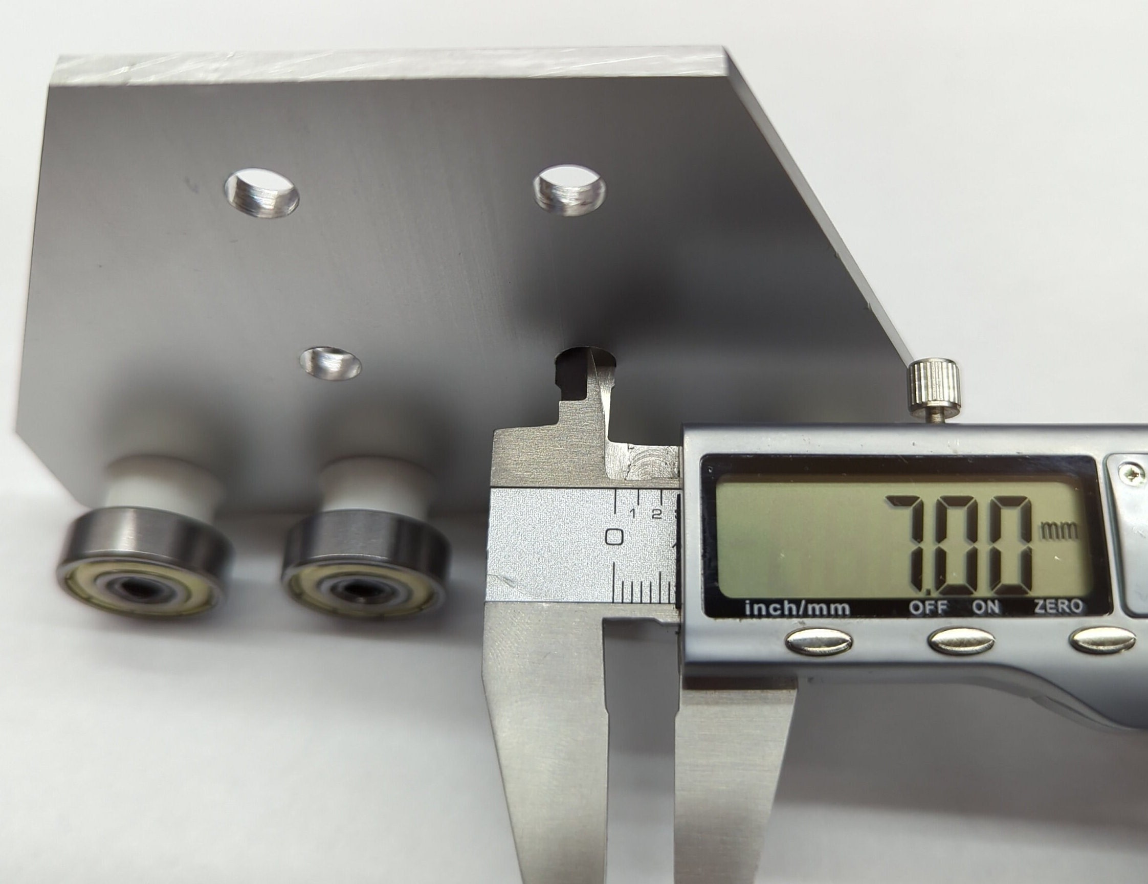 1-5/8 8 Wheel Heavy Duty Metal Frame Strut Channel Trolley - Uni/super ...