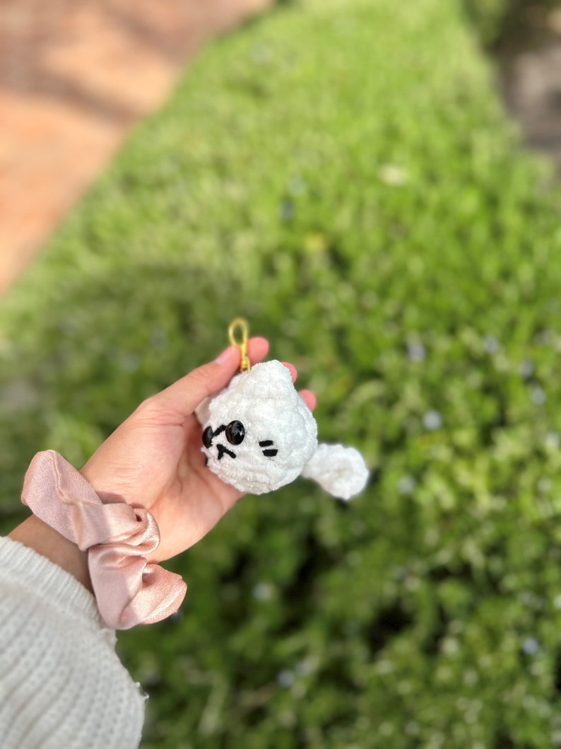 Crochet Gojo Cat Keychain Jujutsu Kaisen Gojo Sensei Cat Amigurumi ...