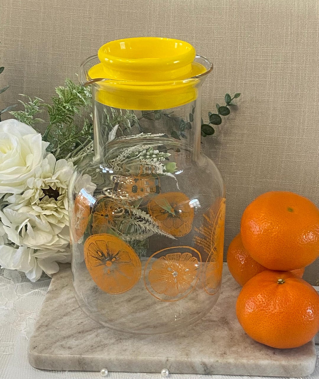 PYREX 1.5L Capacity Carafe/juice Jar With Yellow Lid, Orange Slice ...