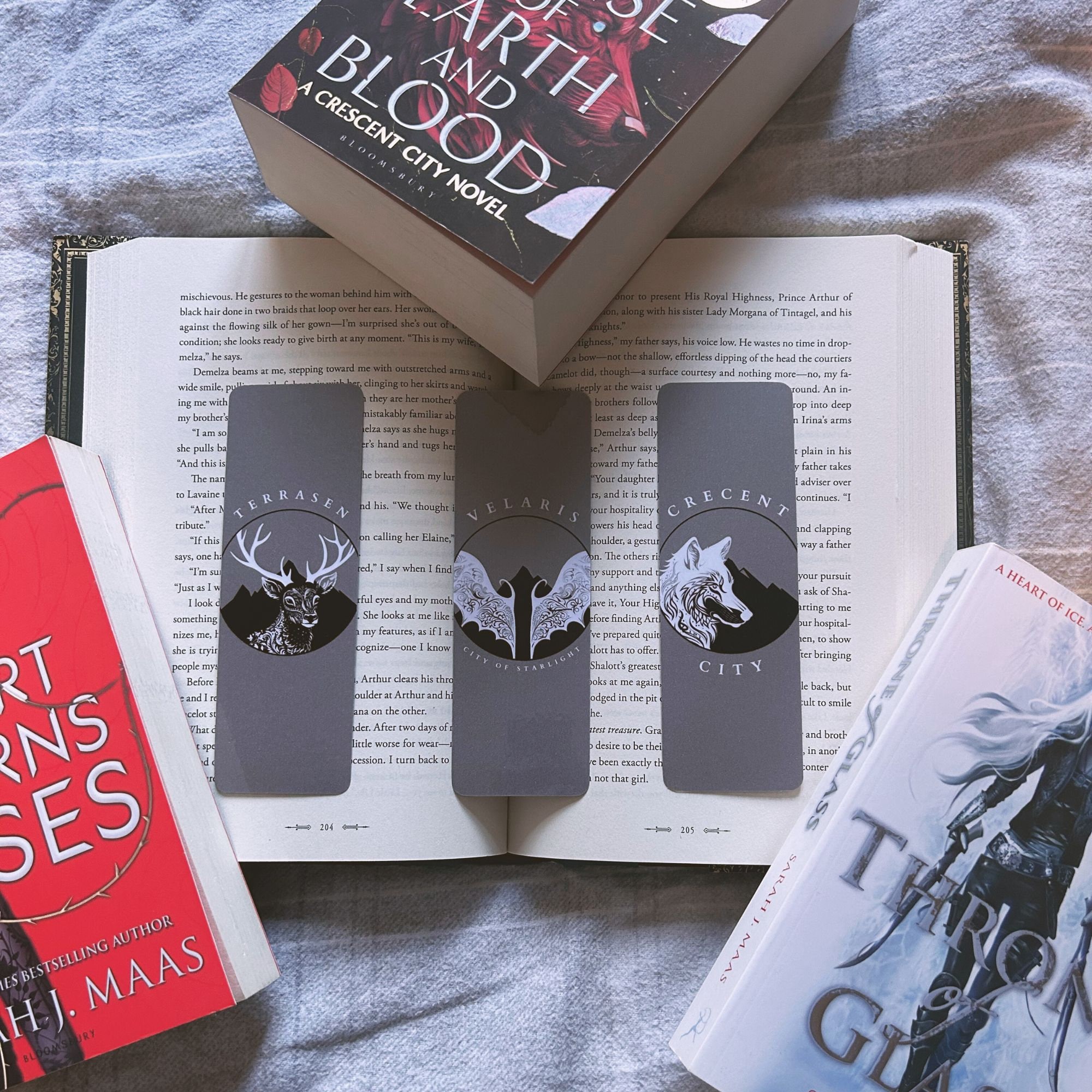 SJM Universe Inspired Bookmarks Velaris, Terrasen, Crecent City ...