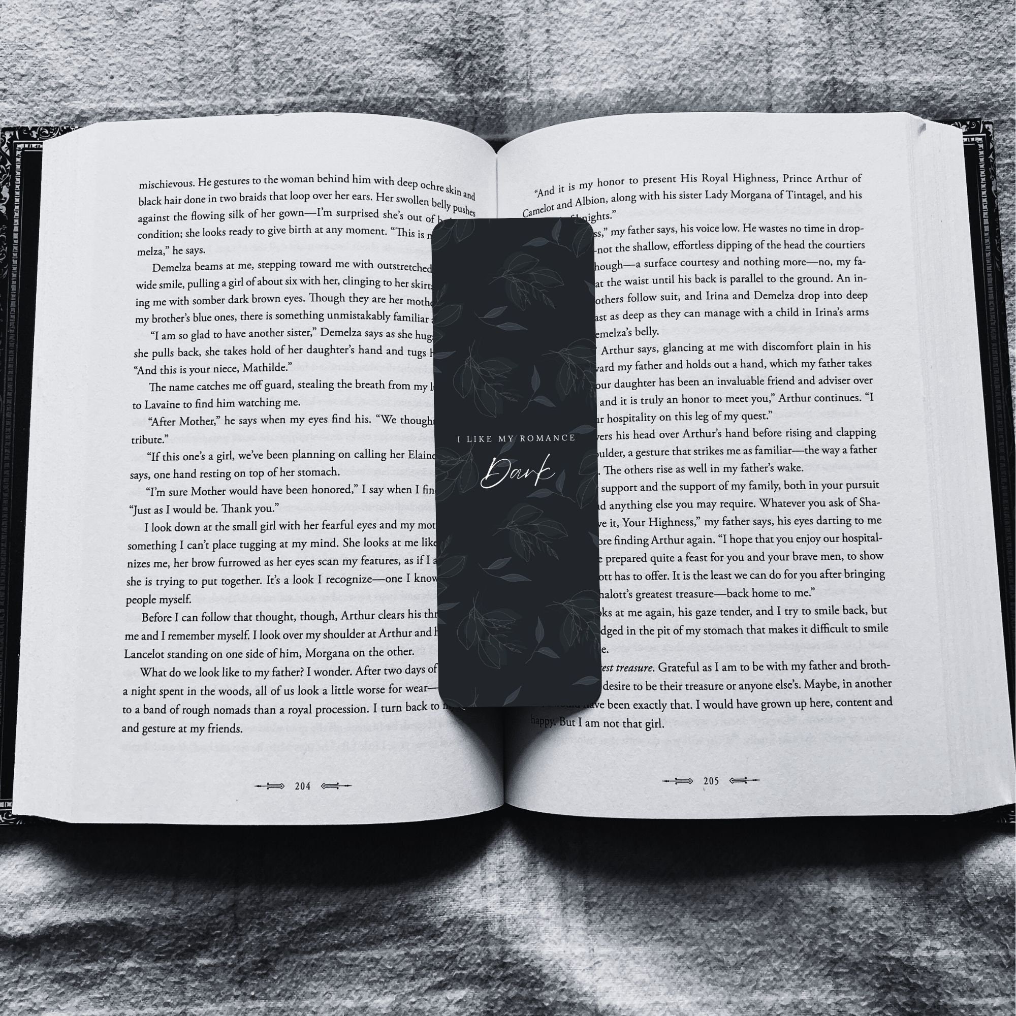 Dark Romance Inspired Minimalistic Bookmarks - Etsy
