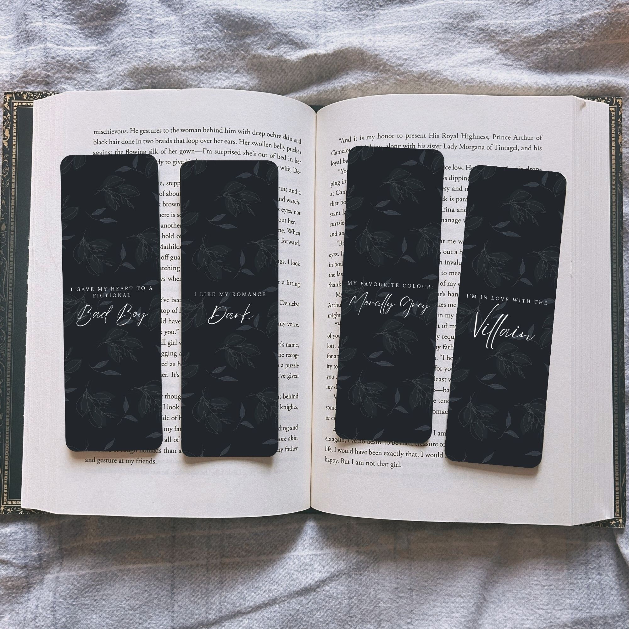 Dark Romance Inspired Minimalistic Bookmarks - Etsy