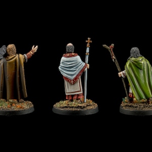 Set of 3 Priests. 28 Mm Miniatures - Etsy
