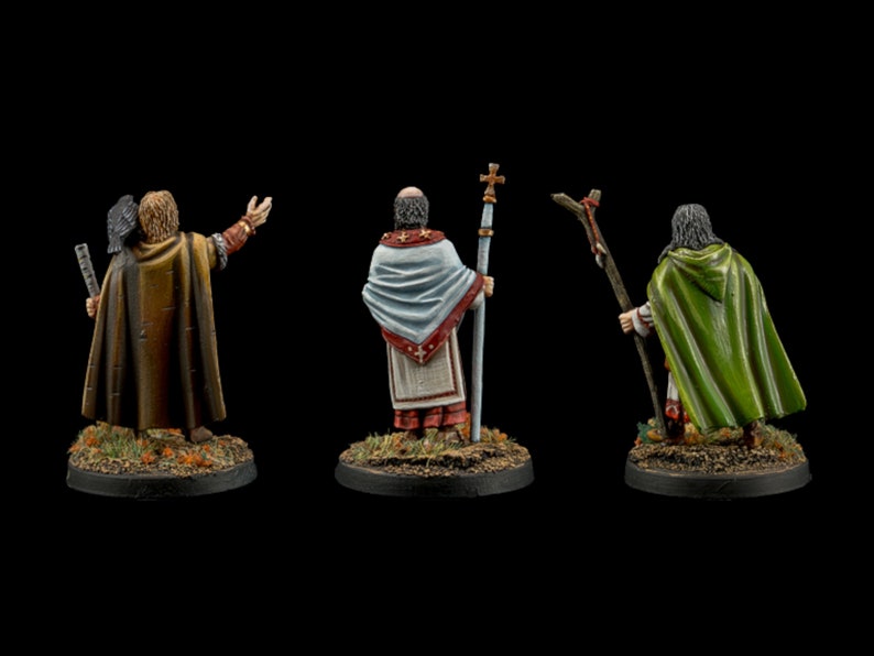 Set of 3 Priests. 28 Mm Miniatures - Etsy