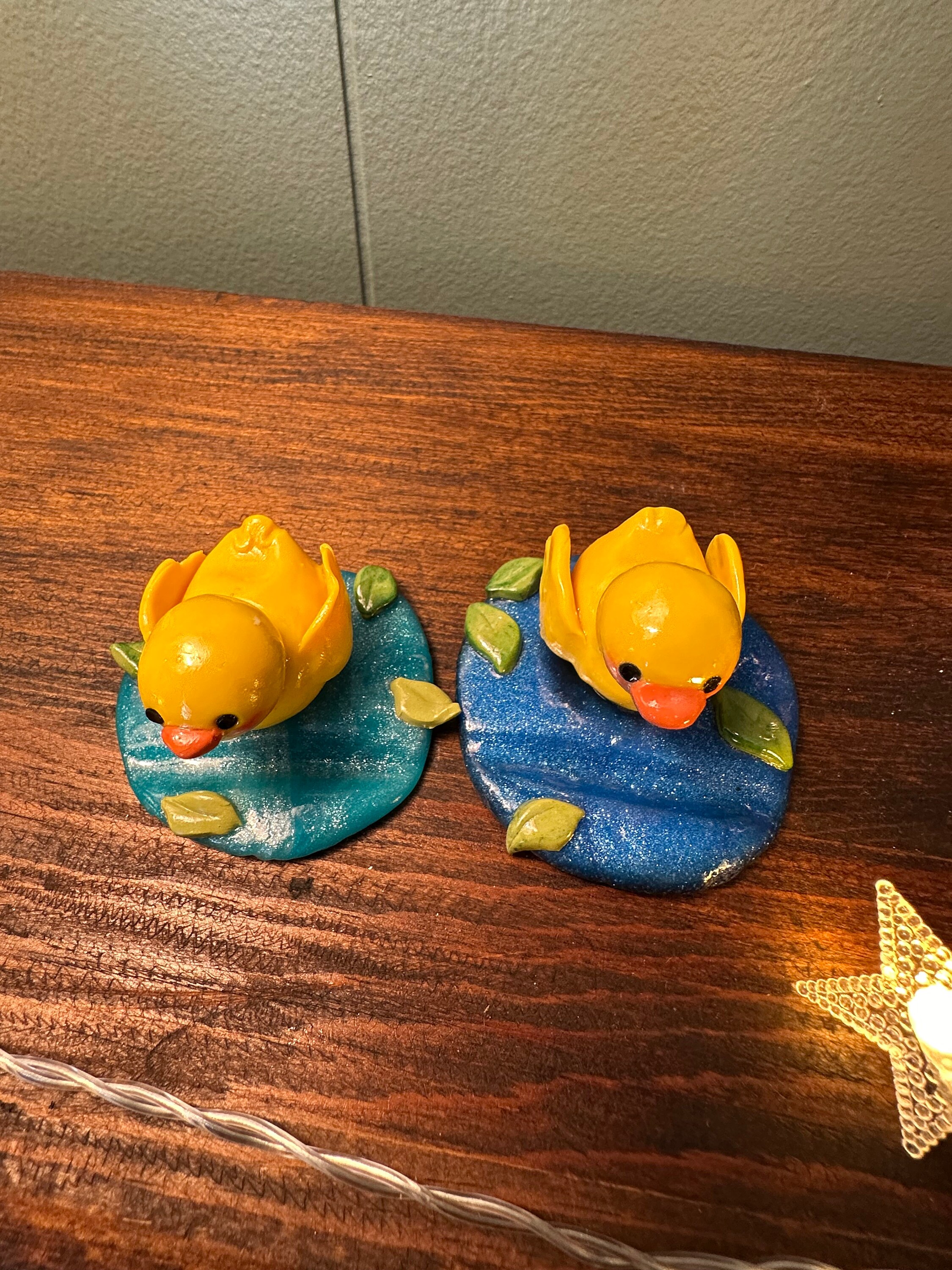 Duck Desk Pal green Leaf Version - Etsy