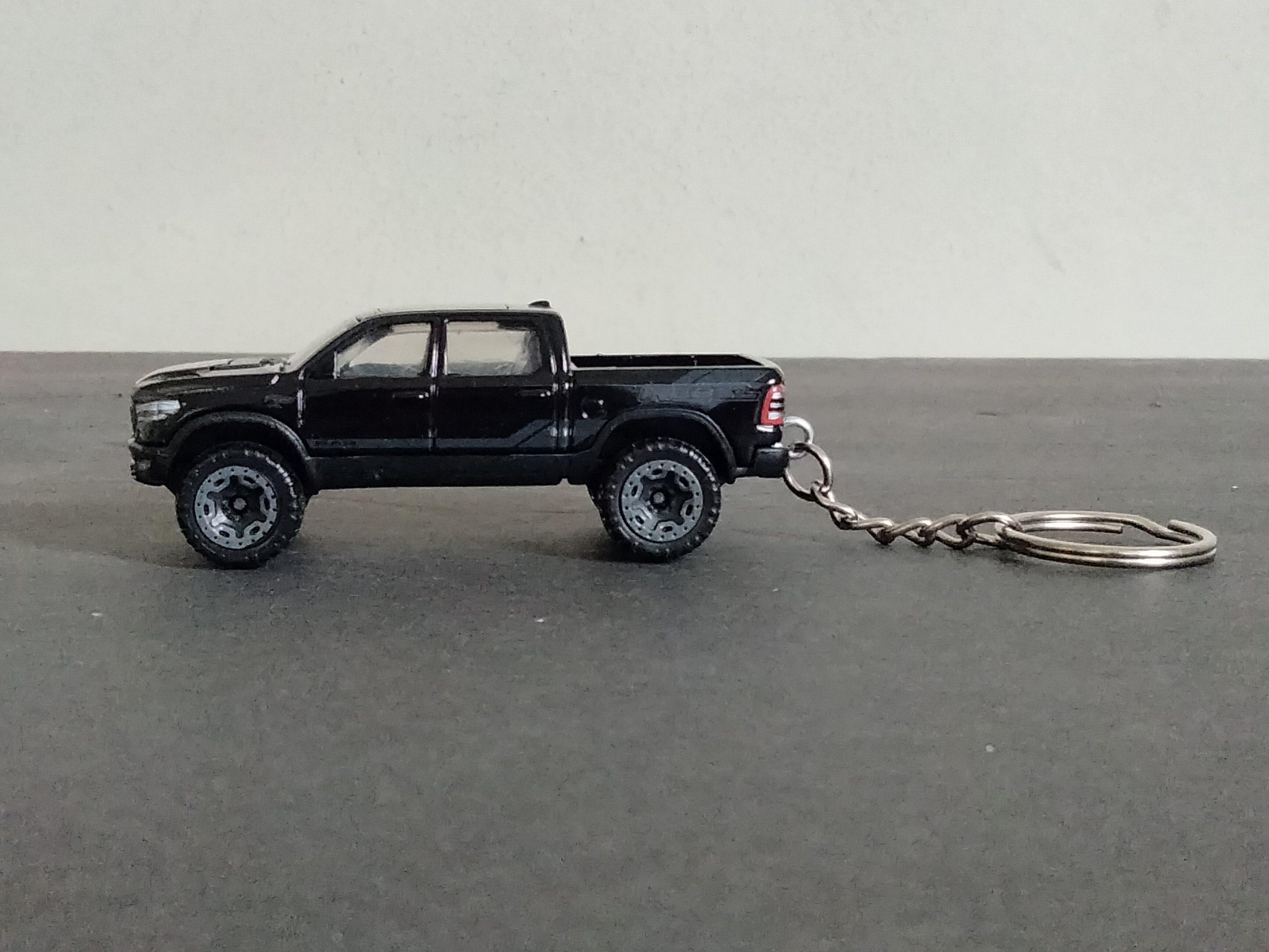 Dodge RAM Rebel HEMI Truck Keychain Black Color - Etsy