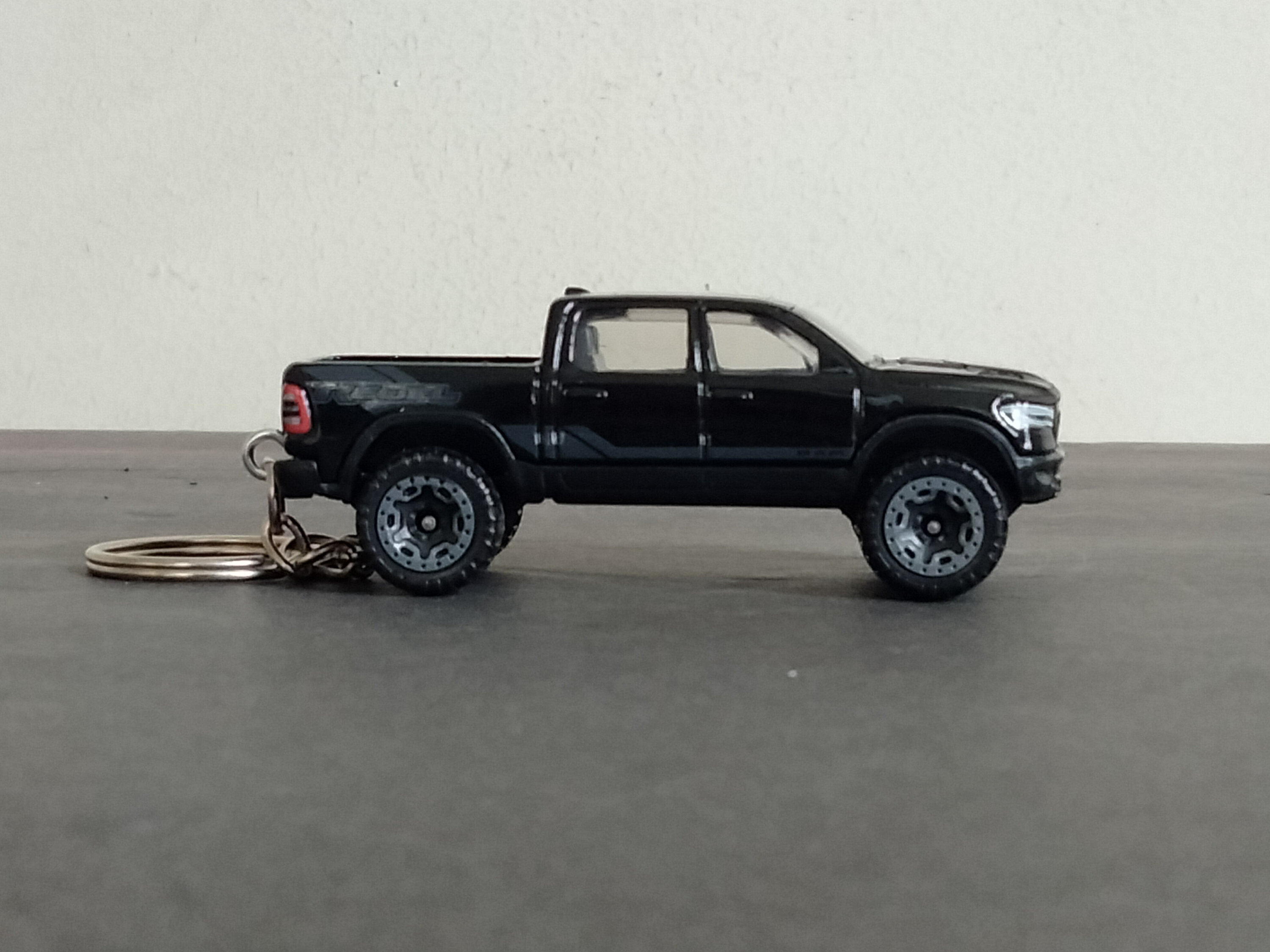 Dodge RAM Rebel HEMI Truck Keychain Black Color - Etsy