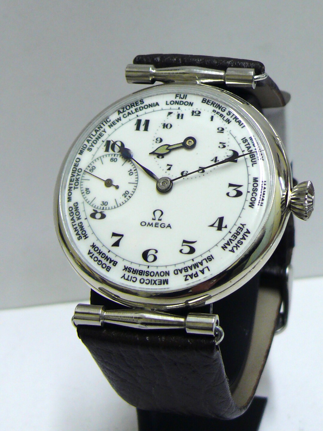 Ω OMEGA WORLD Time Swiss High-grade Gents Oversized Wristwatch, 15J ...