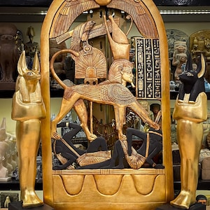 King Tutankhamun Ceremonial Shield of Tutankhamun , King Tutankhamun ...