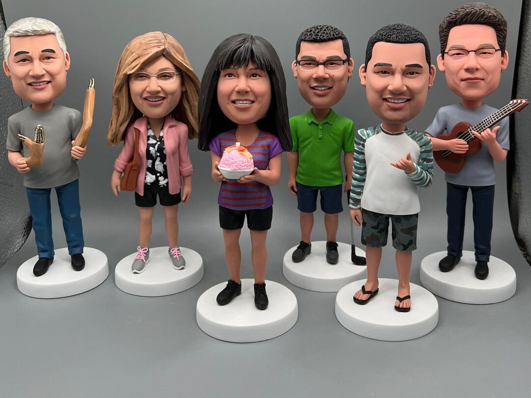 Custom Group Bobbleheads, Custom Family Bobbleheads, Unique Family ...