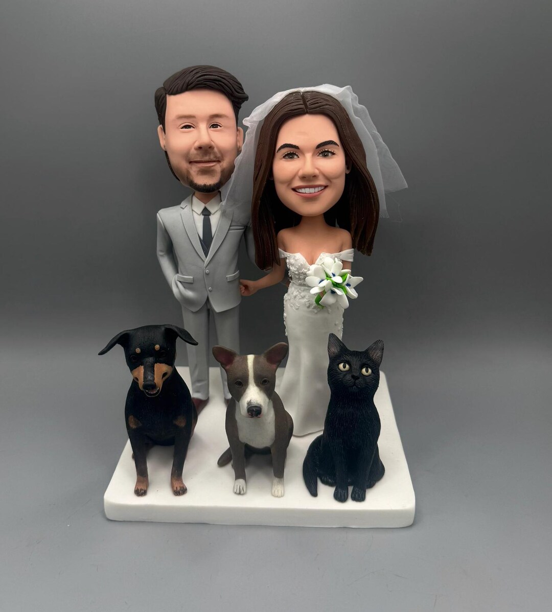 Customized Wedding Commemorative Statues for Newlyweds, Shaking Head ...