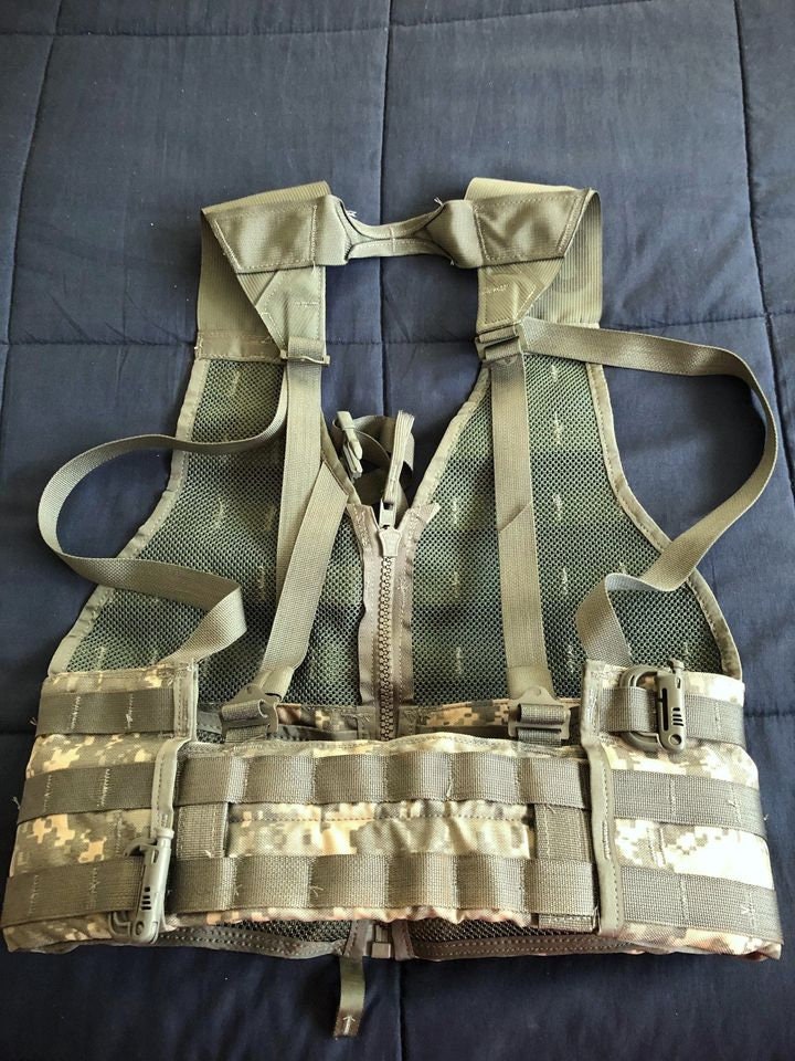 US Army Flc MOLLE II Woodland Fighting Load Carrier Vest new in Package ...